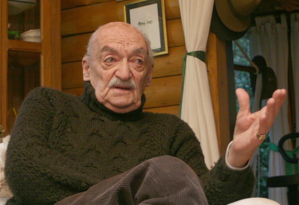 Muestra homenaje al gran ilusionista René Lavand