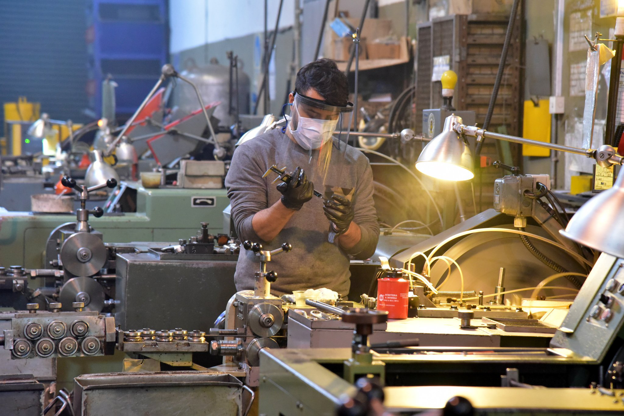 La actividad industrial tuvo una mejora interanual del 8,1 por ciento ...