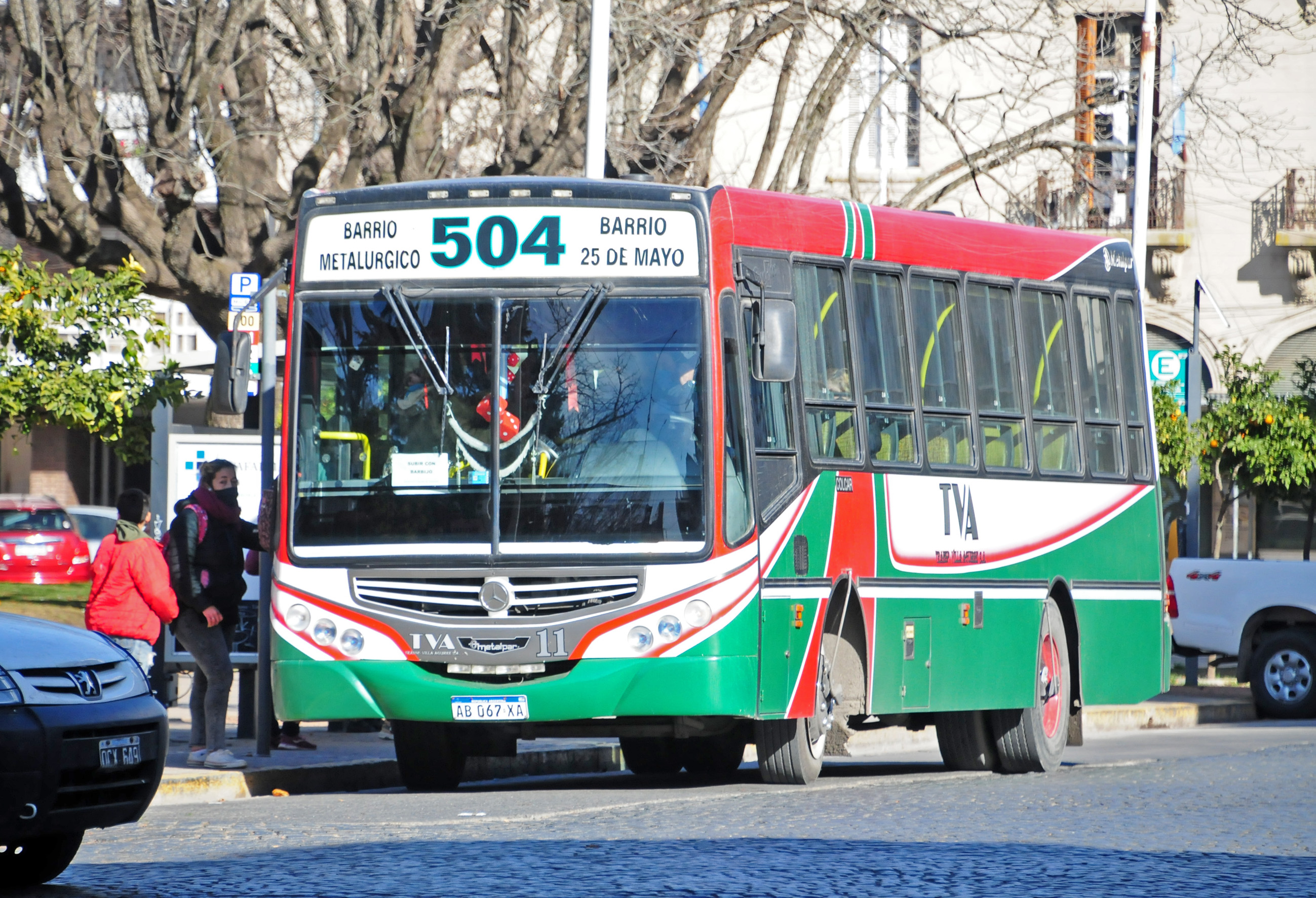 Ya rige un nuevo aumento en el transporte en Tandil: el boleto plano ...