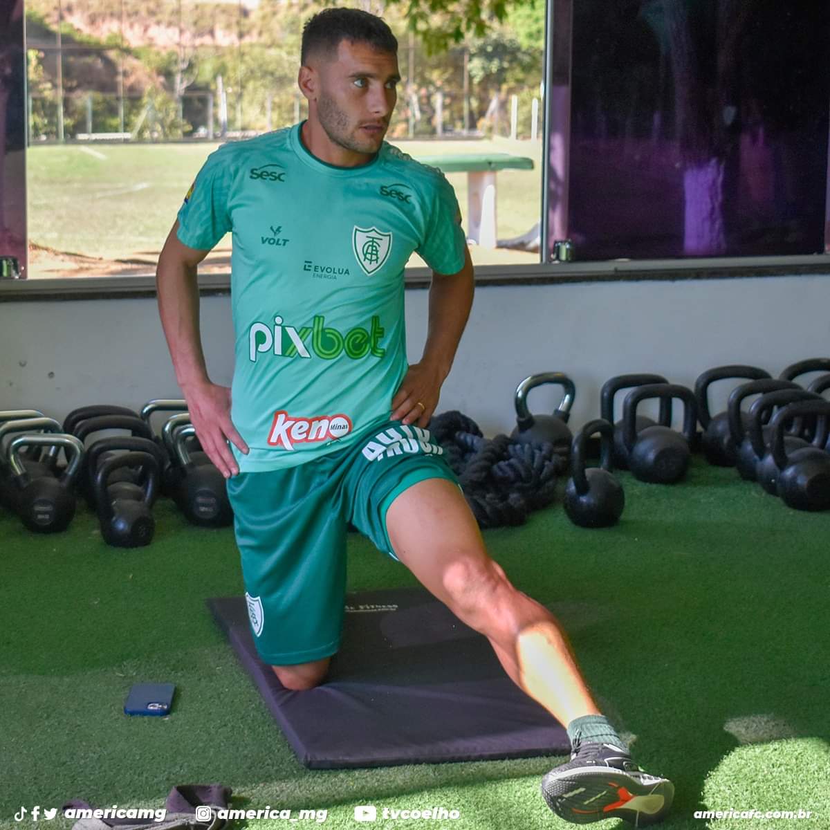 El Fortaleza de Depietri visita al América de Emmanuel Martínez