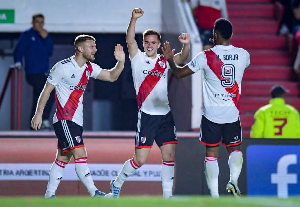 River reaccionó y ganó un duelo clave para ir a la Copa