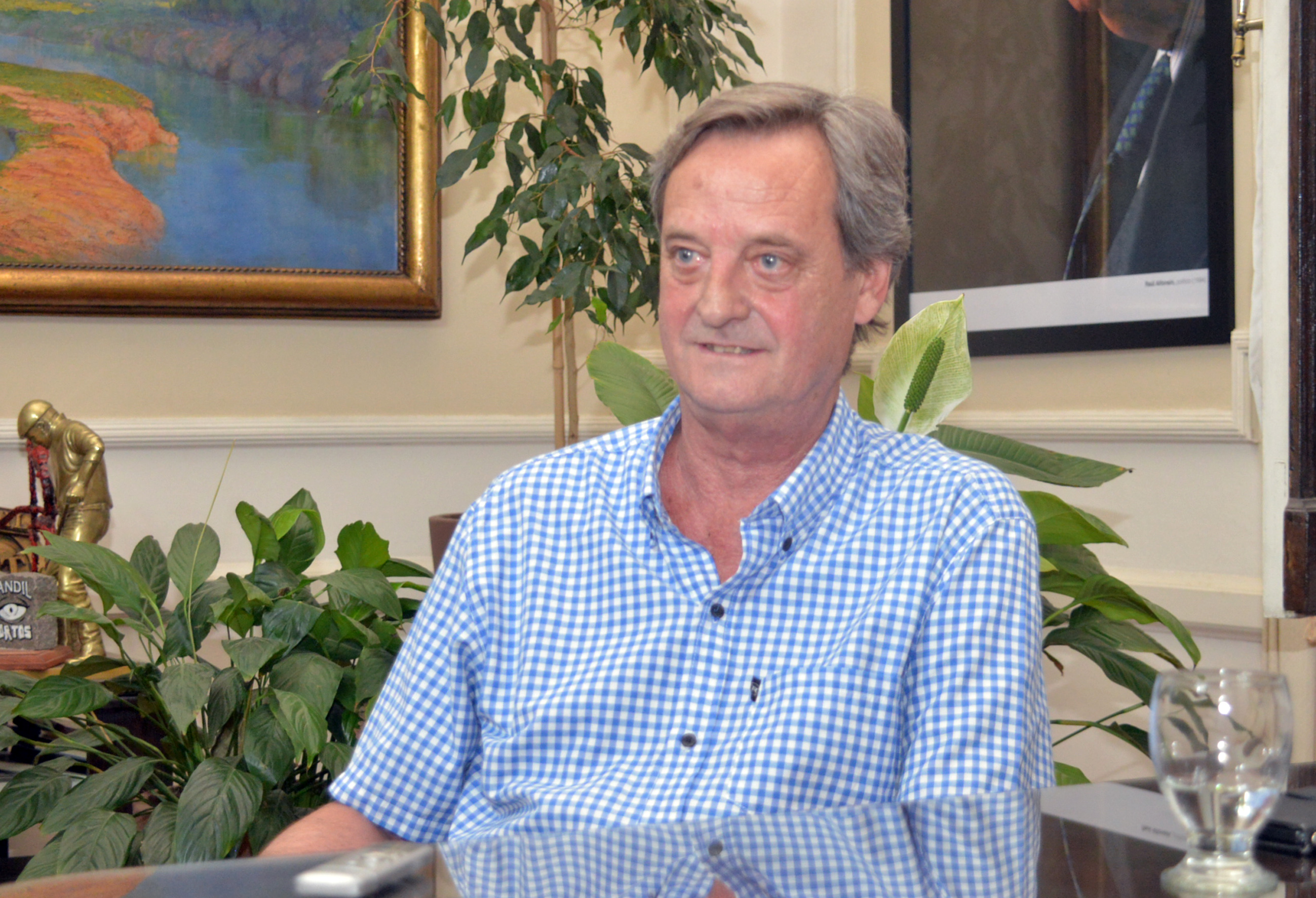 Frolik aseguró que la lista de Lunghi "da muestras de renovación"