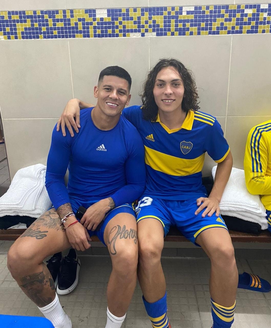 Rojo volvió en Reserva y fue reemplazado por Vallejo