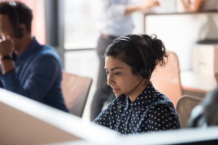 El uso de Inteligencia Artificial generativa en call centers generará ... El uso de Inteligencia Artificial generativa en call centers generará ...