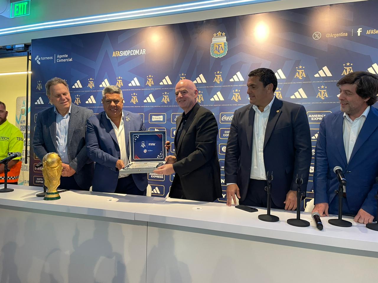 Inauguraron las oficinas de la AFA en Miami