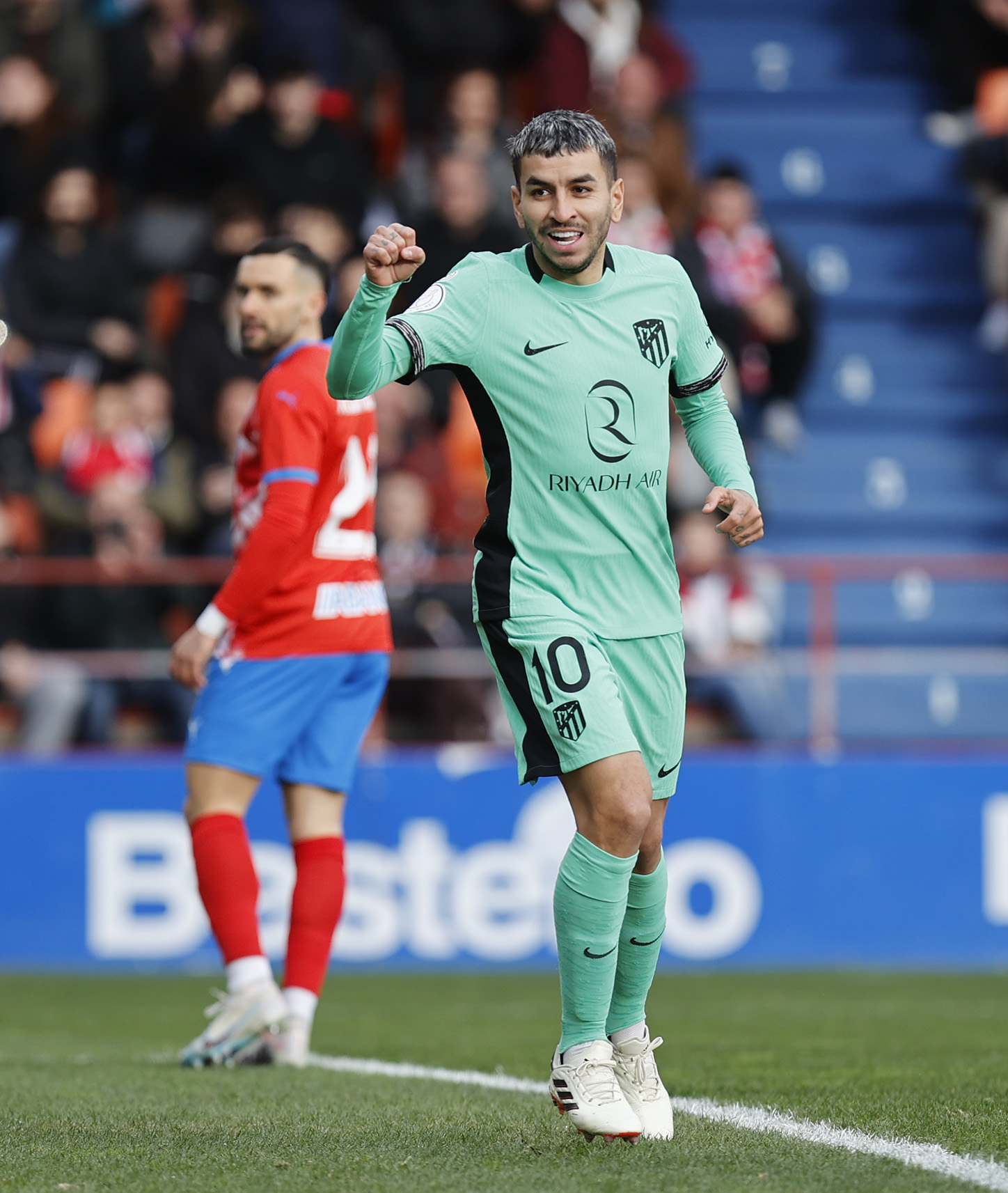 Correa abrió el camino para que pase Atlético de Madrid