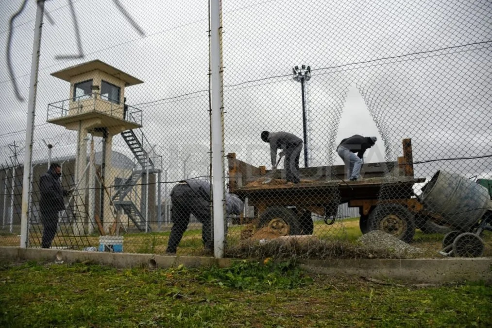 Ocho condenados por una masiva fuga de la cárcel de Piñero ocurrida en ...
