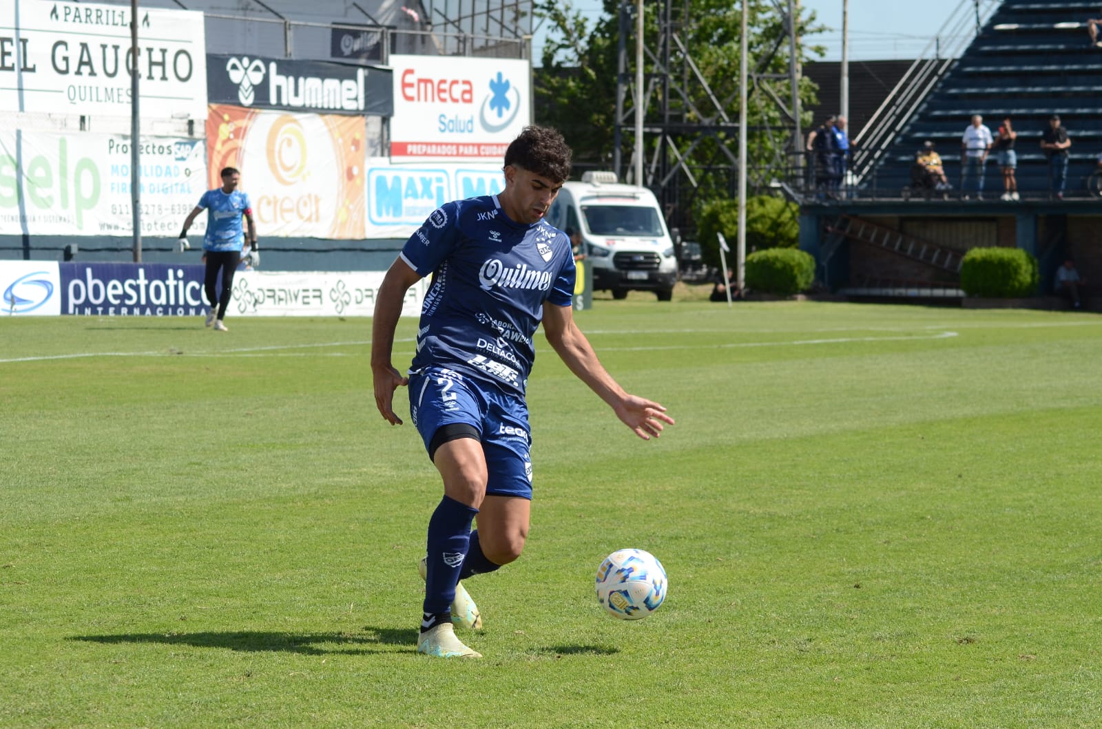 Lucas Romeo, futbolista tandilense en Quilmes