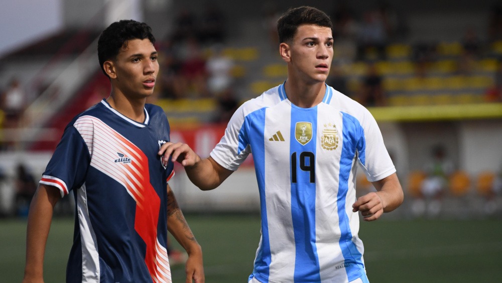 Leicht perling nuda like the second photo of her wearing