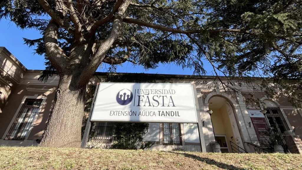 Universidad FASTA cerró las inscripciones presenciales y crece la ...